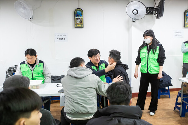 Incheon Seo-gu provides mobile free medical care and TB screening for ...